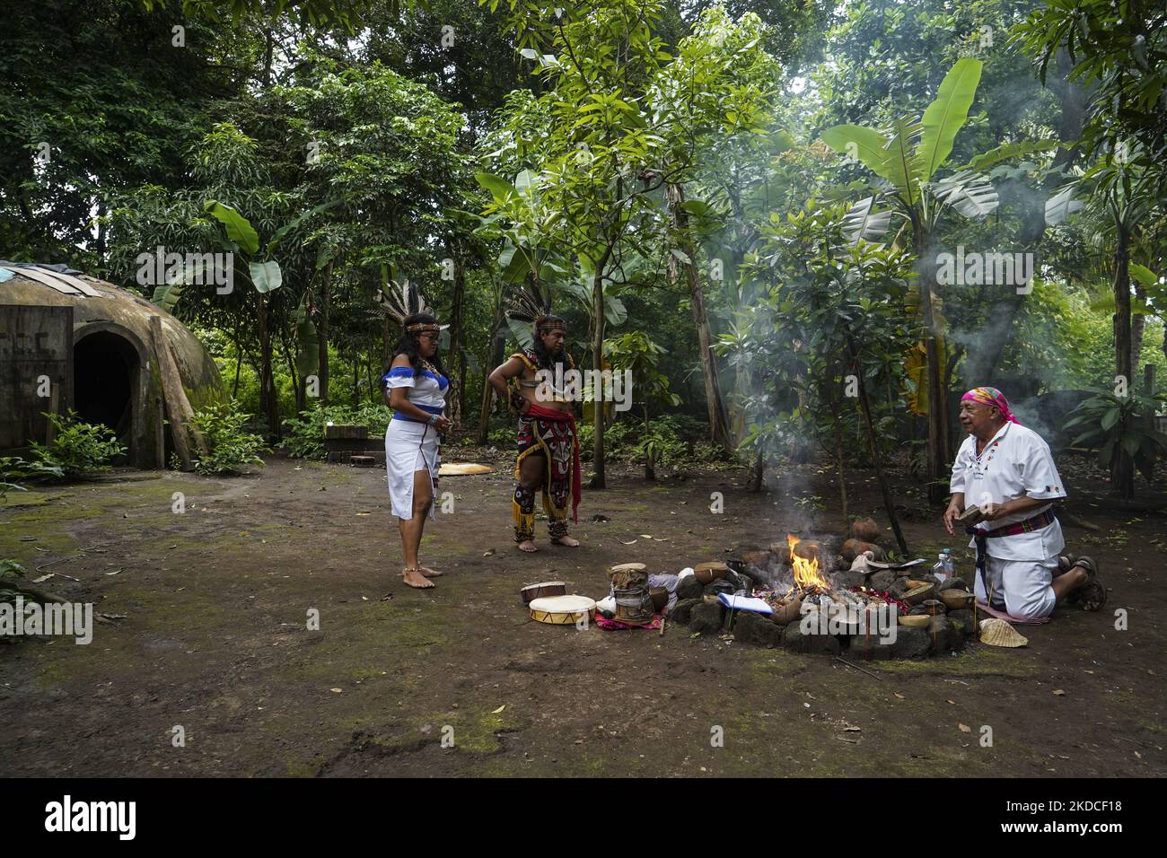 Tata Cuyut, a Pipil priest performs a ritual during a summer solstice ...
