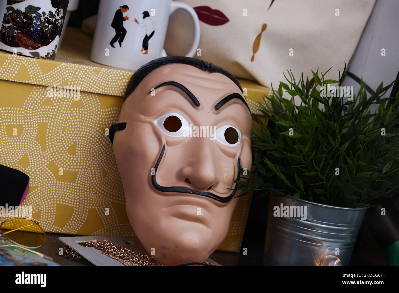 Money heist mask hi-res stock photography and images - Alamy