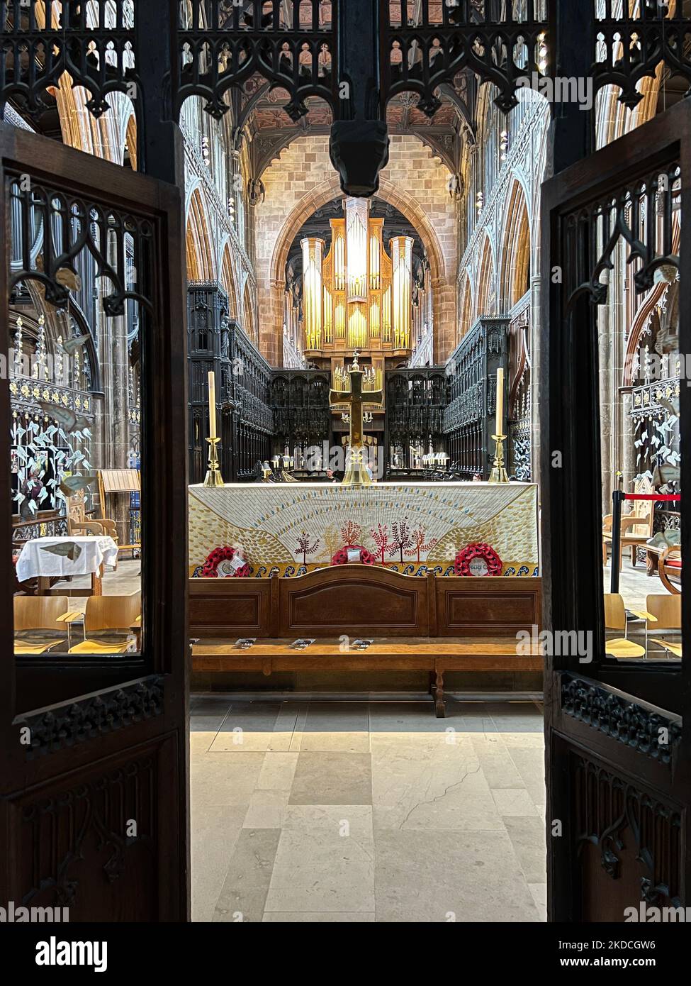 Interior of Manchester Cathedral Stock Photo - Alamy