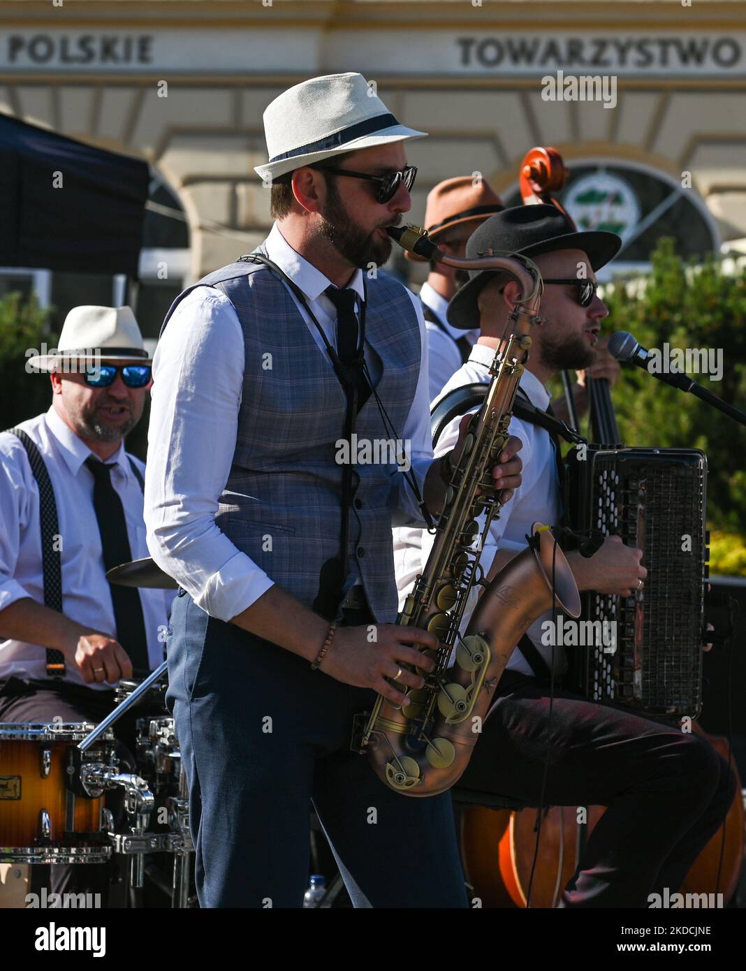 Big bike orchestra hi-res stock photography and images - Alamy