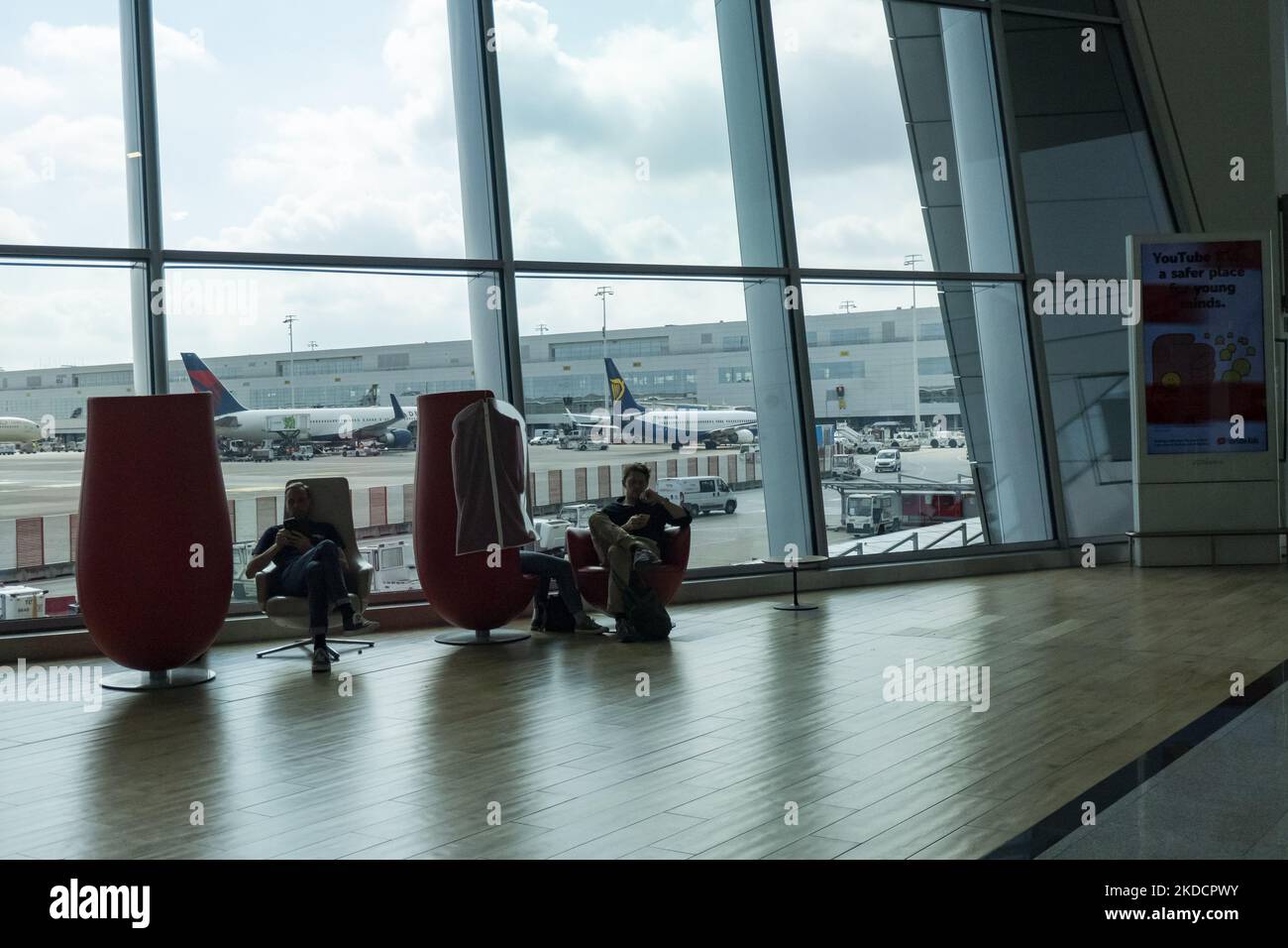 Luchhaven hi-res stock photography and images - Alamy