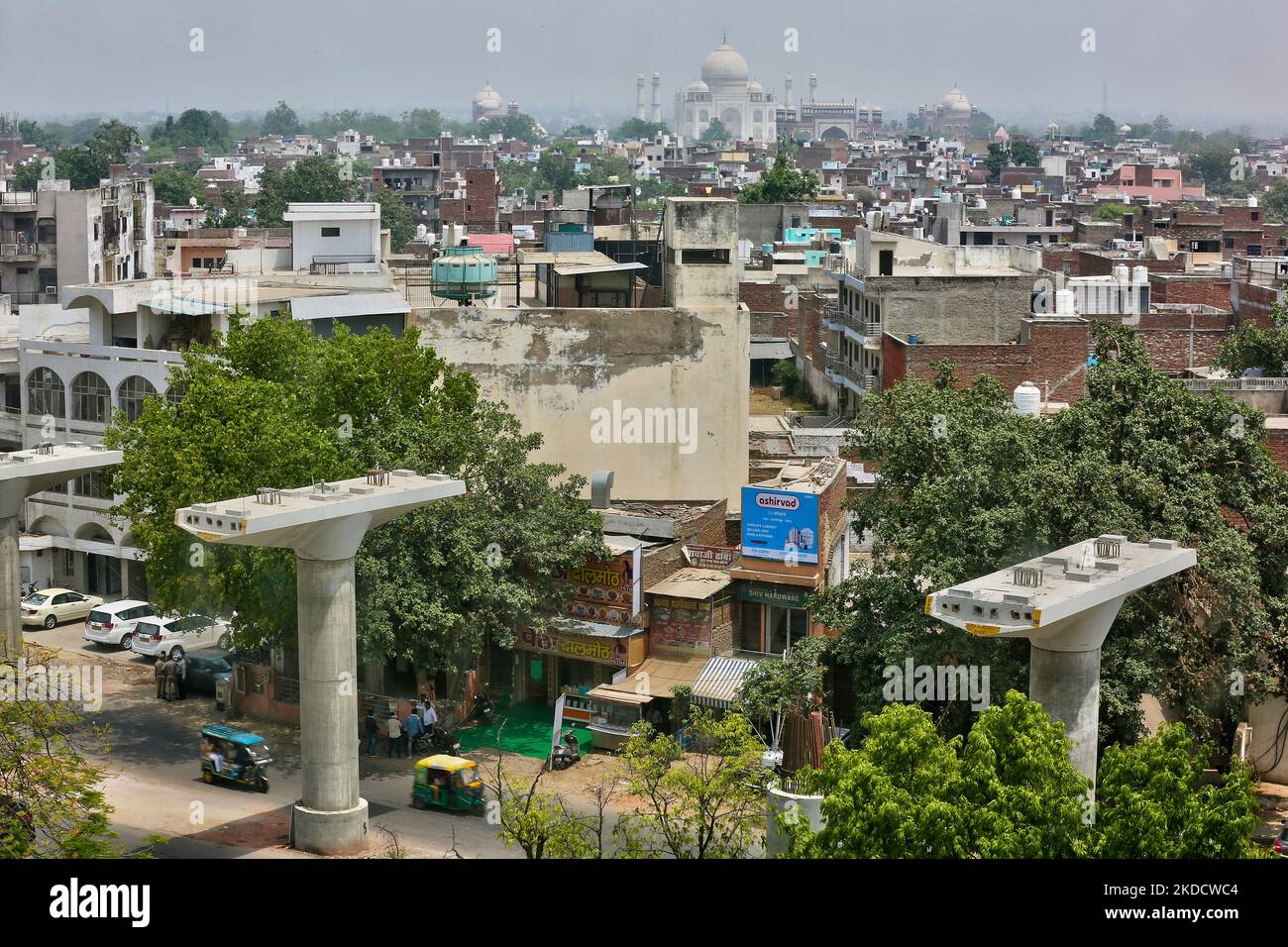 Agra metro hi-res stock photography and images - Alamy