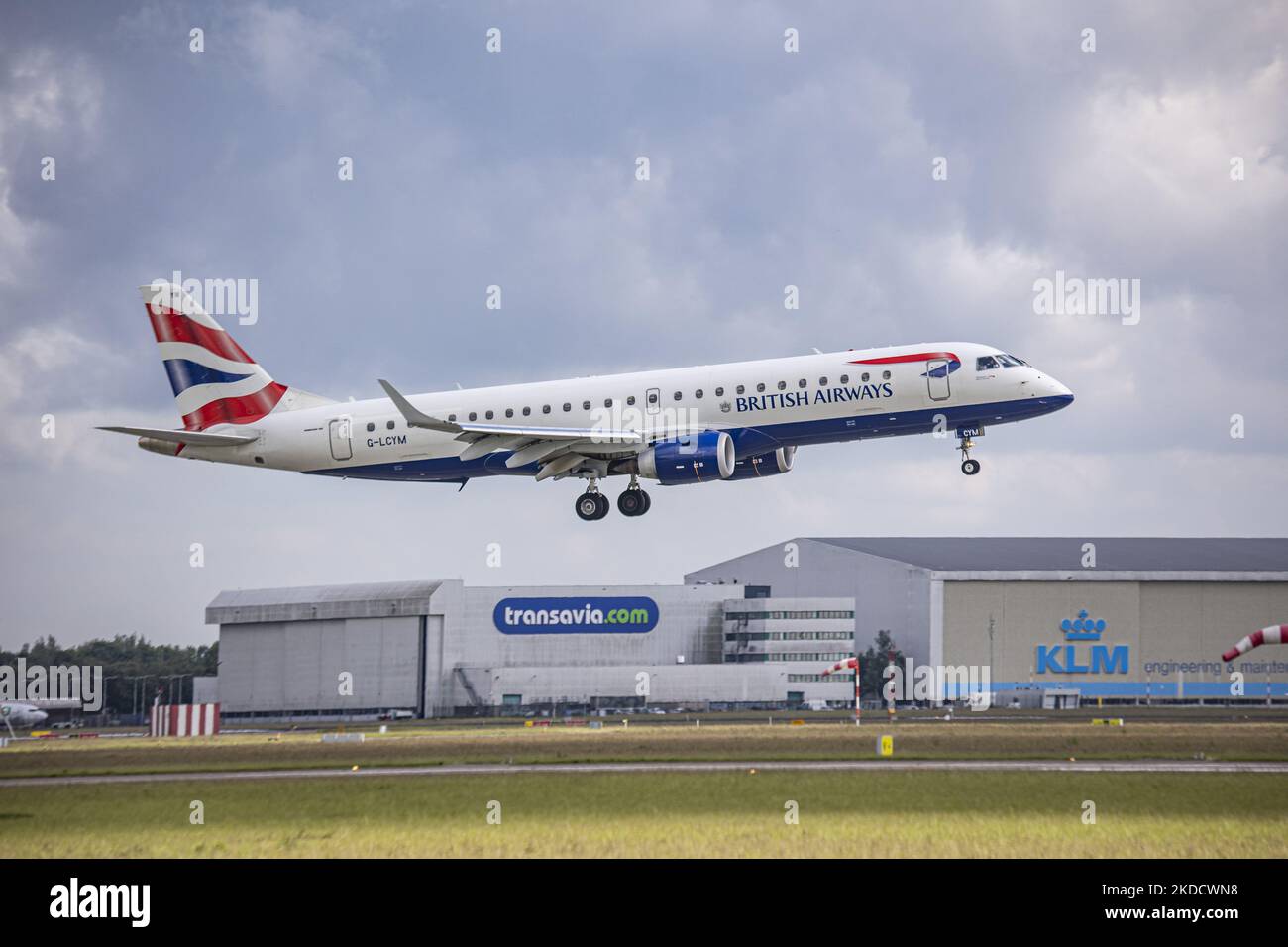 British Airways Embraer ERJ-190 ( ERJ-190-100 SR or ERJ-190SR ...