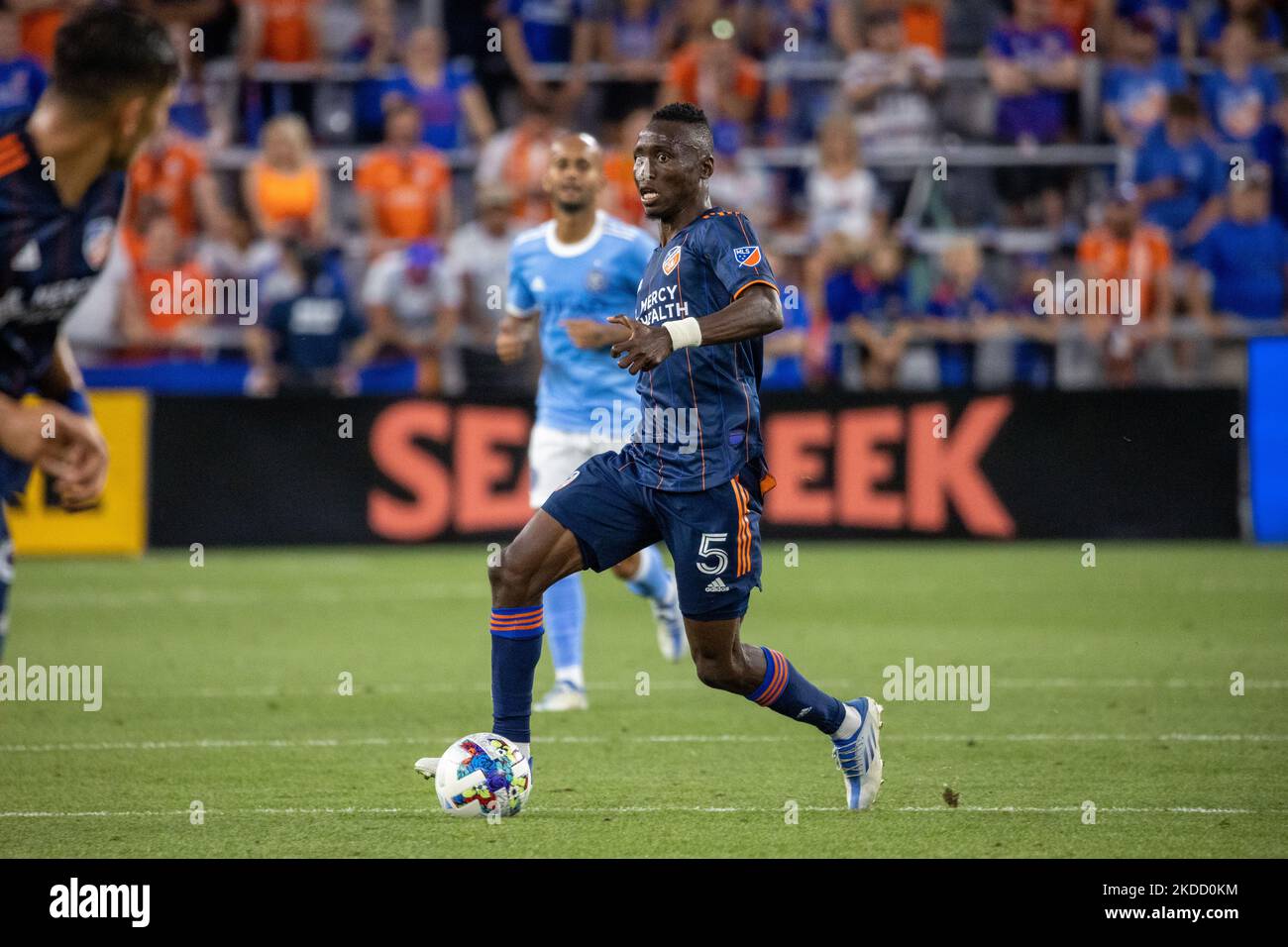 FC Cincinnati midfielder Obinna Nwobodo moves the ball upfield during a ...