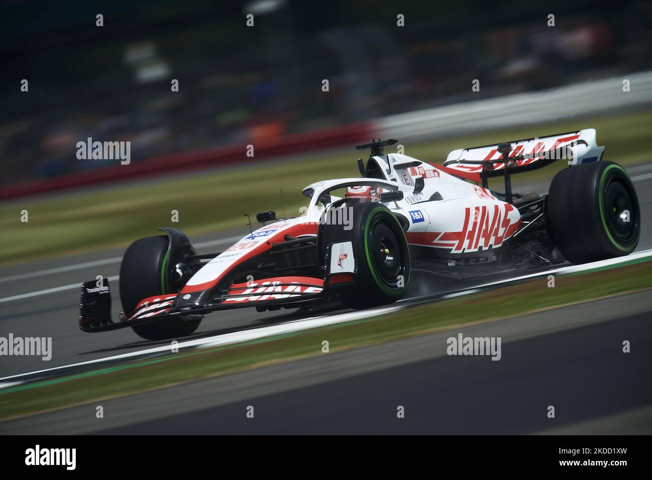 Kevin Magnussen of Denmark driving the (20) Haas F1 VF-22 Ferrari ...
