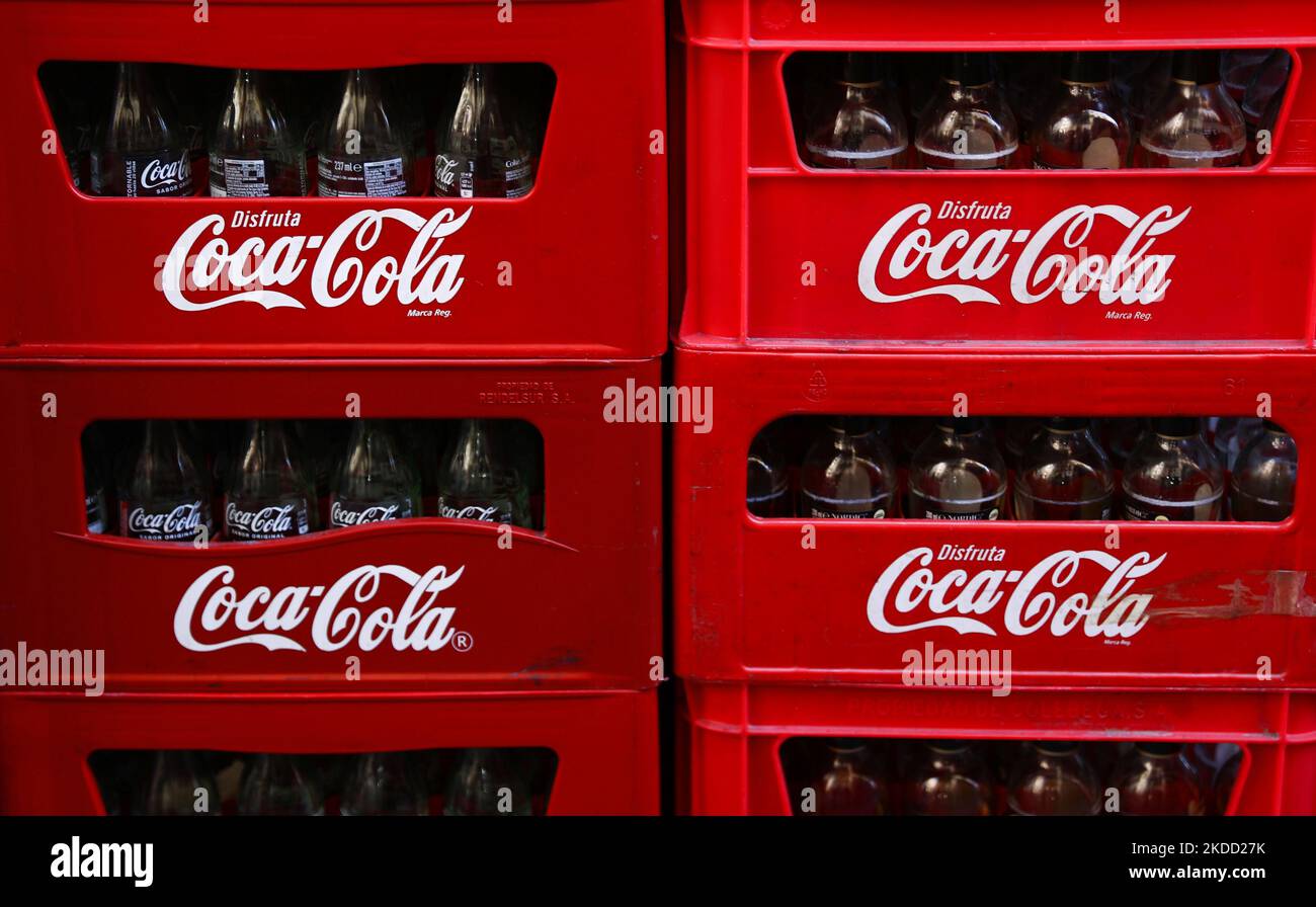 Coca cola boxes hi-res stock photography and images - Alamy