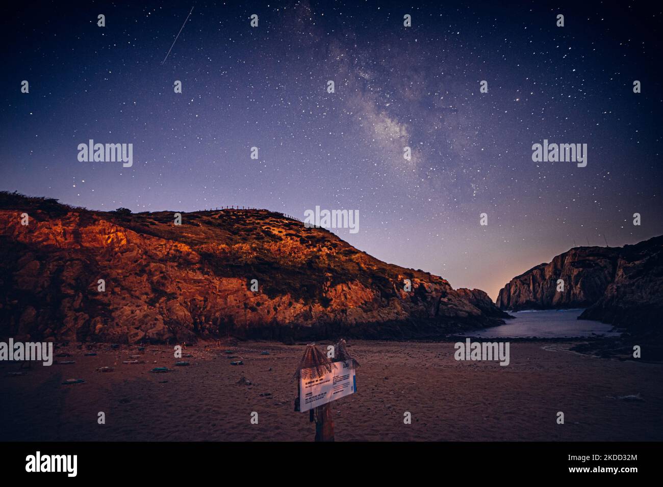 A view of the starry night and the rocky cliffs Stock Photo - Alamy