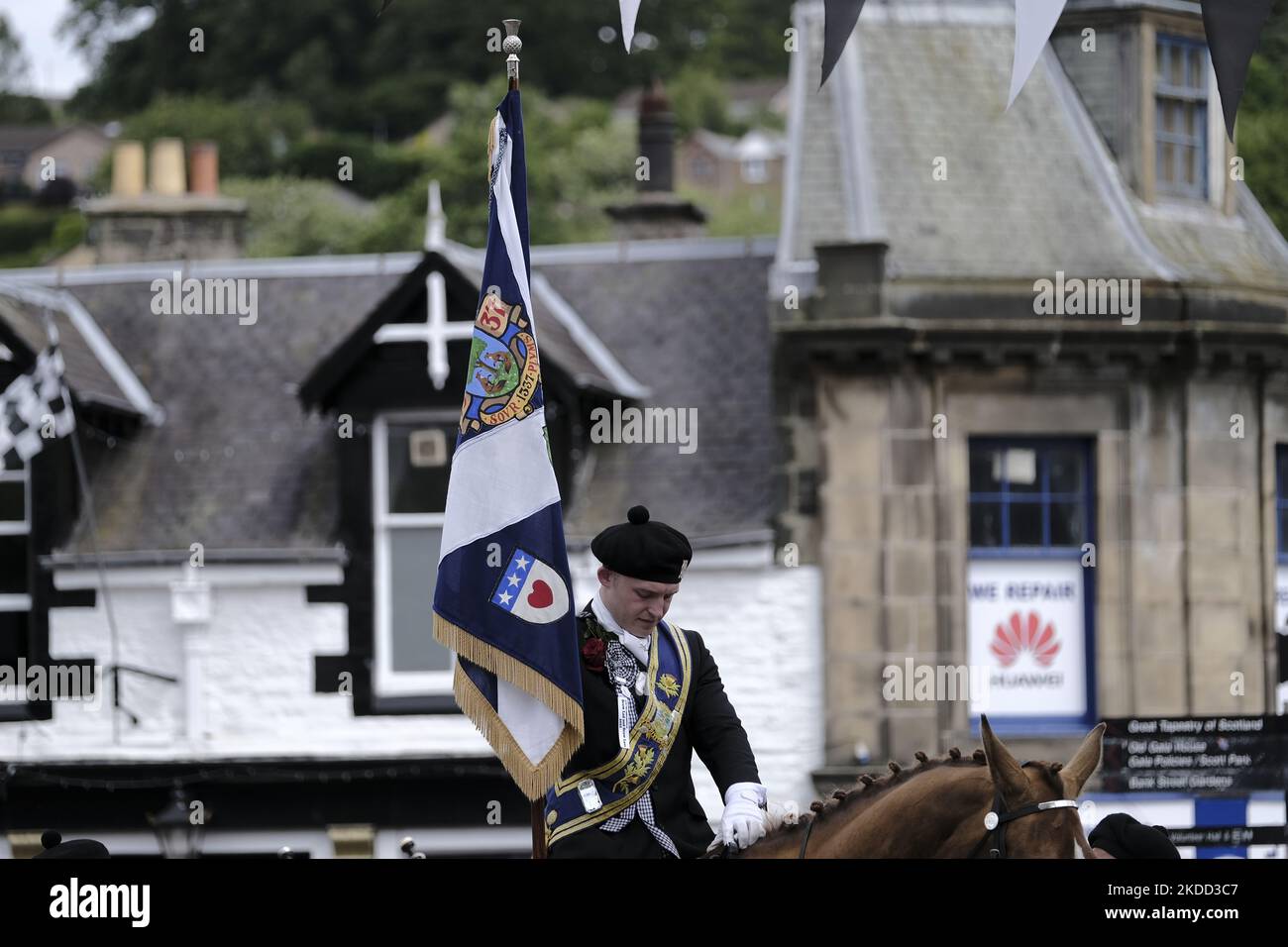 Galashiels, UK. 02 Jul.2022. Braw Lad arrives at War Memorial behind ...