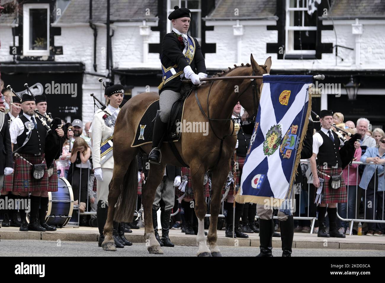 Galashiels, UK. 02 Jul.2022. Braw Lad arrives at War Memorial behind ...