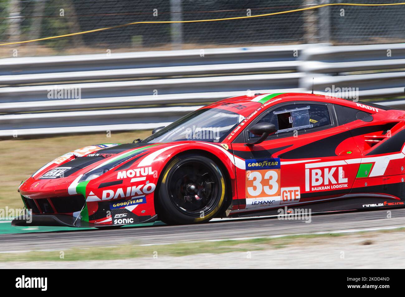 33 RINALDI RACING - Ferrari F488 GTE EVO (C. Hook, F. Crestani, J ...