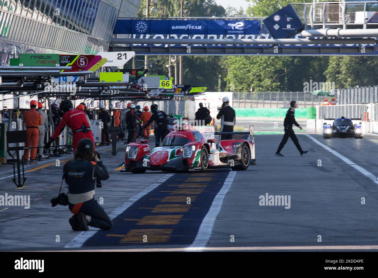 Pit stop 9 PREMA RACING - Oreca 07 Gibson during the Endurance ELMS ...