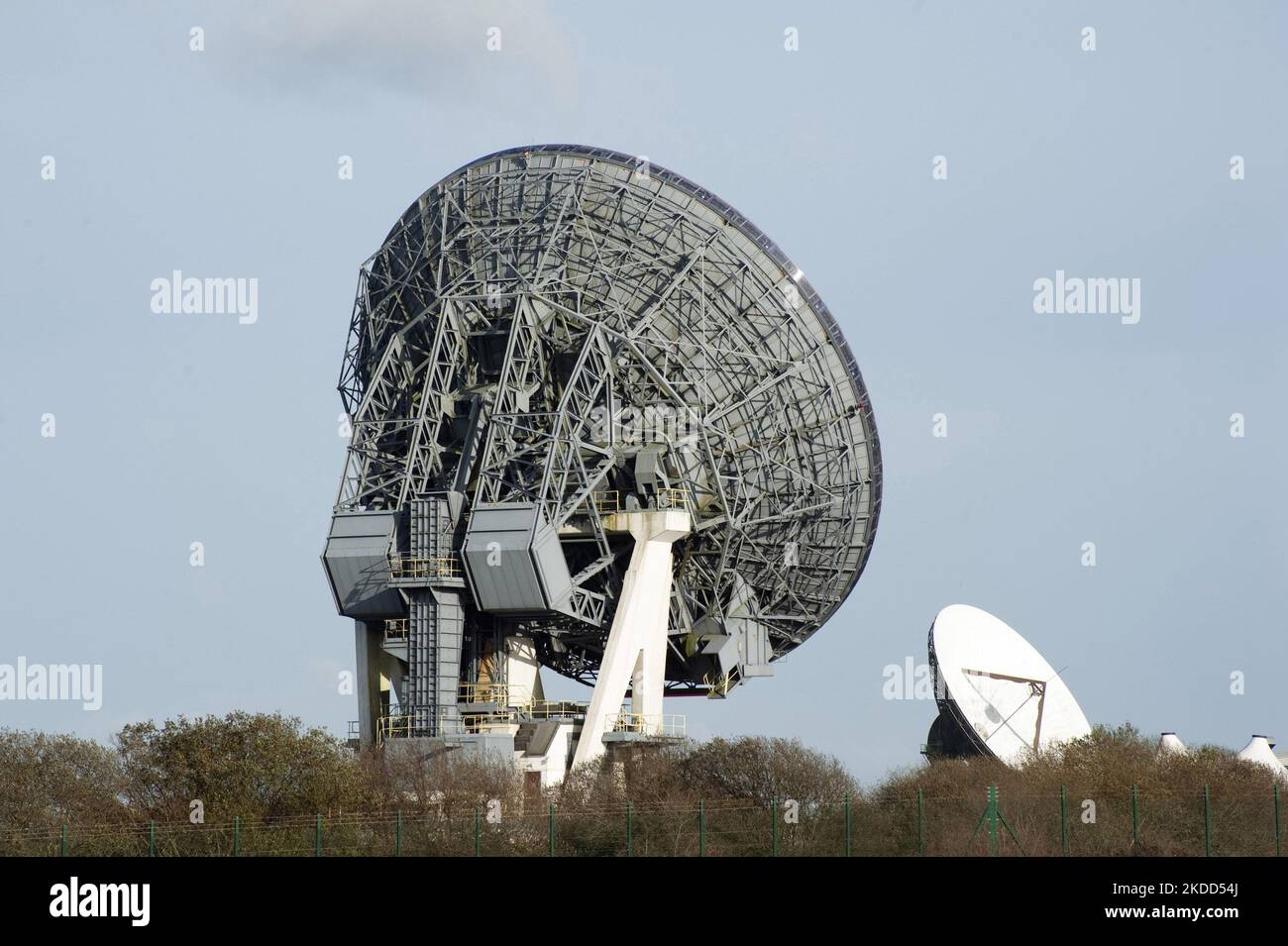 Ground communication station hi-res stock photography and images - Alamy