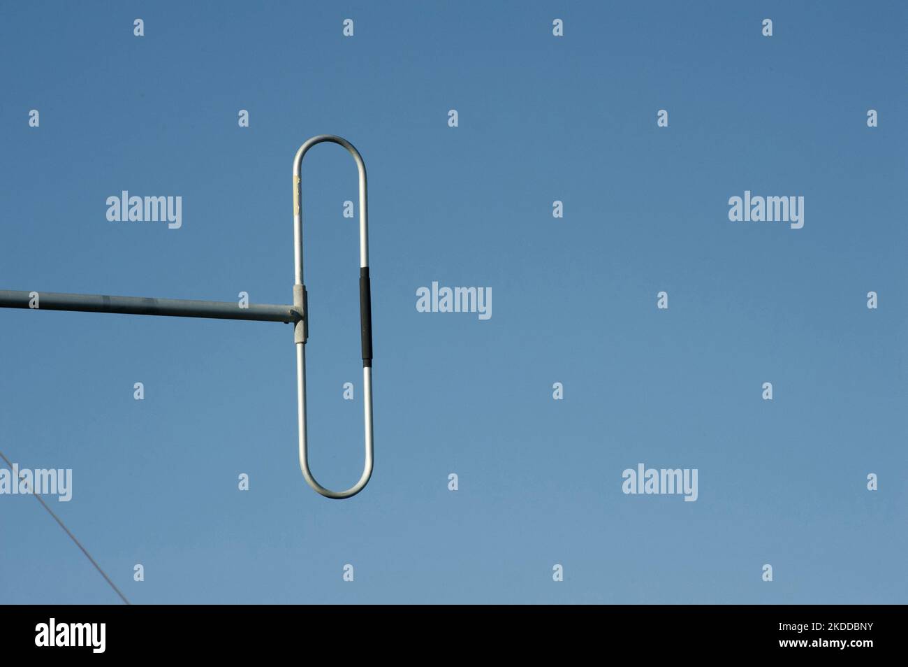 Dipole dipole hi-res stock photography and images - Alamy