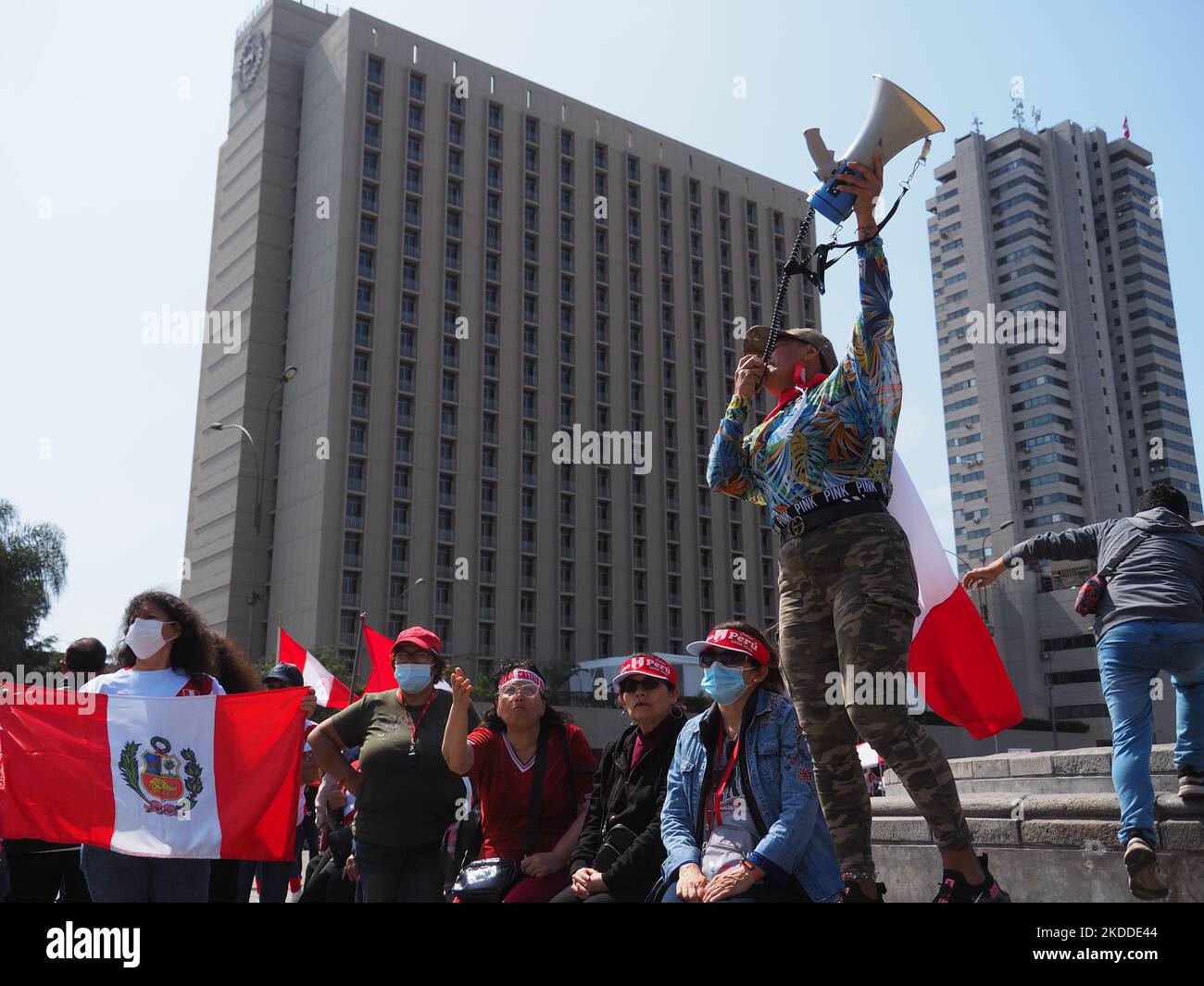 People haranguing crowd hi-res stock photography and images - Alamy