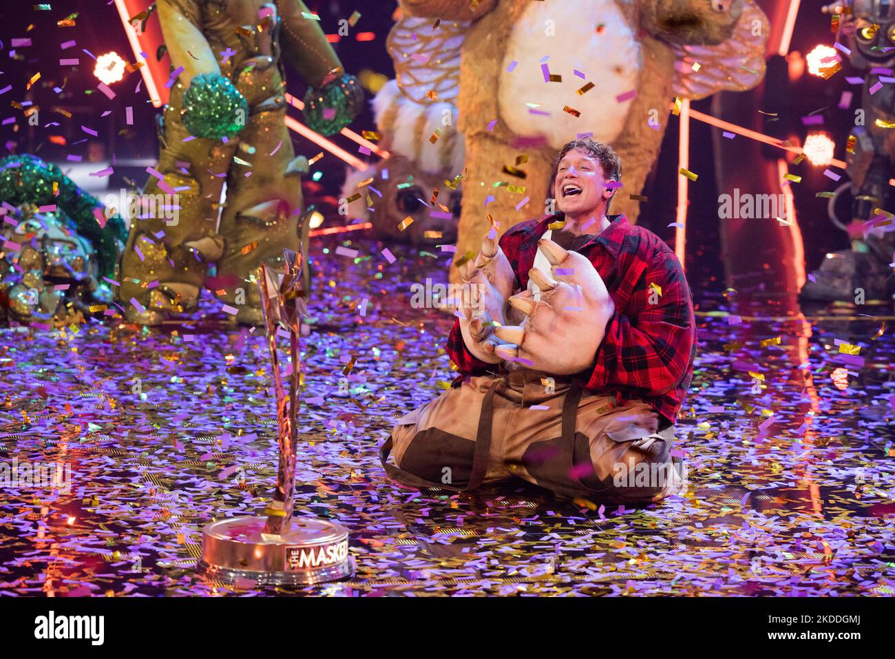 Cologne, Germany. 05th Nov, 2022. Daniel Donskoy, actor, kneels on ...
