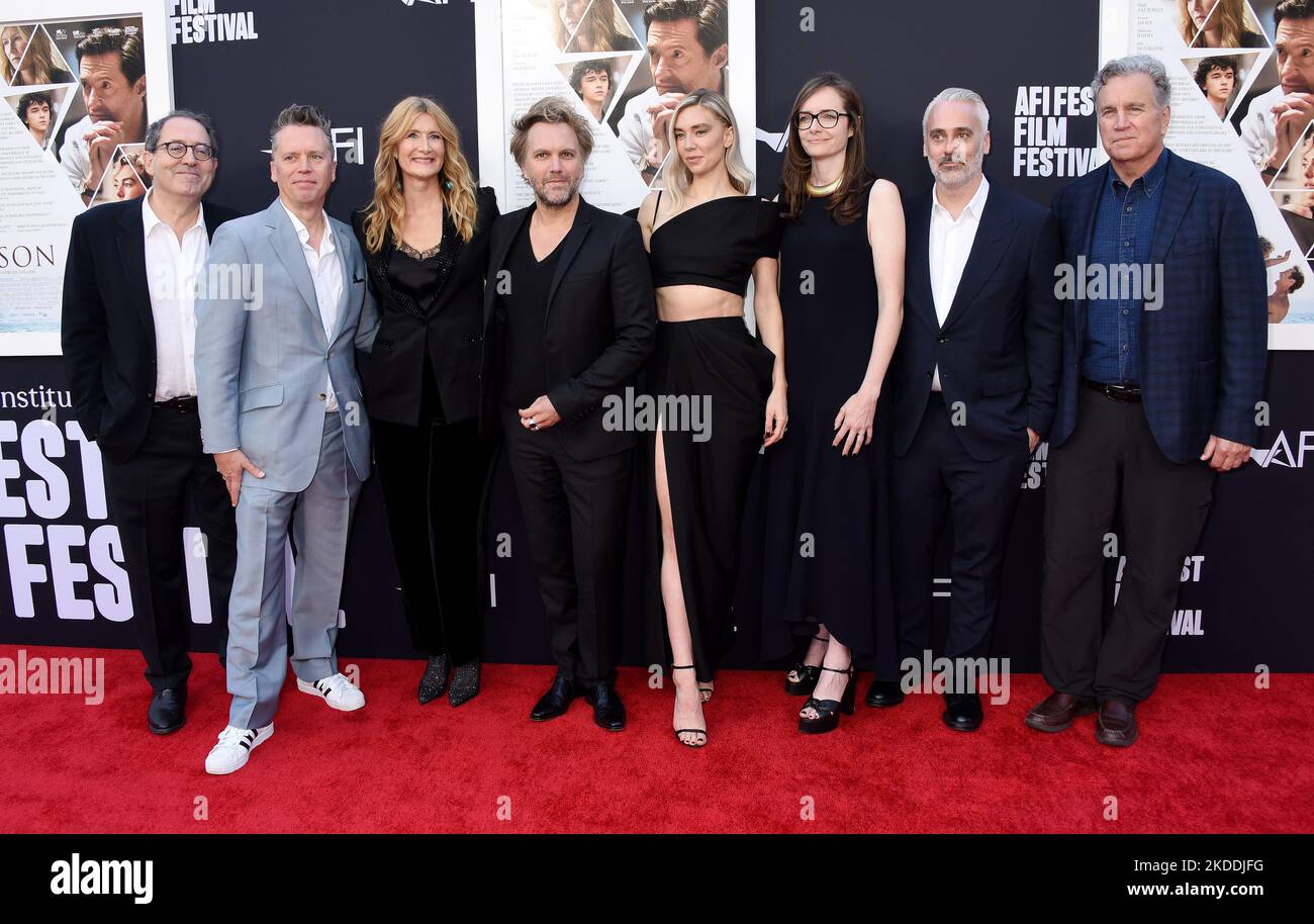 Vanessa kirby and joanna laurie hi-res stock photography and images - Alamy