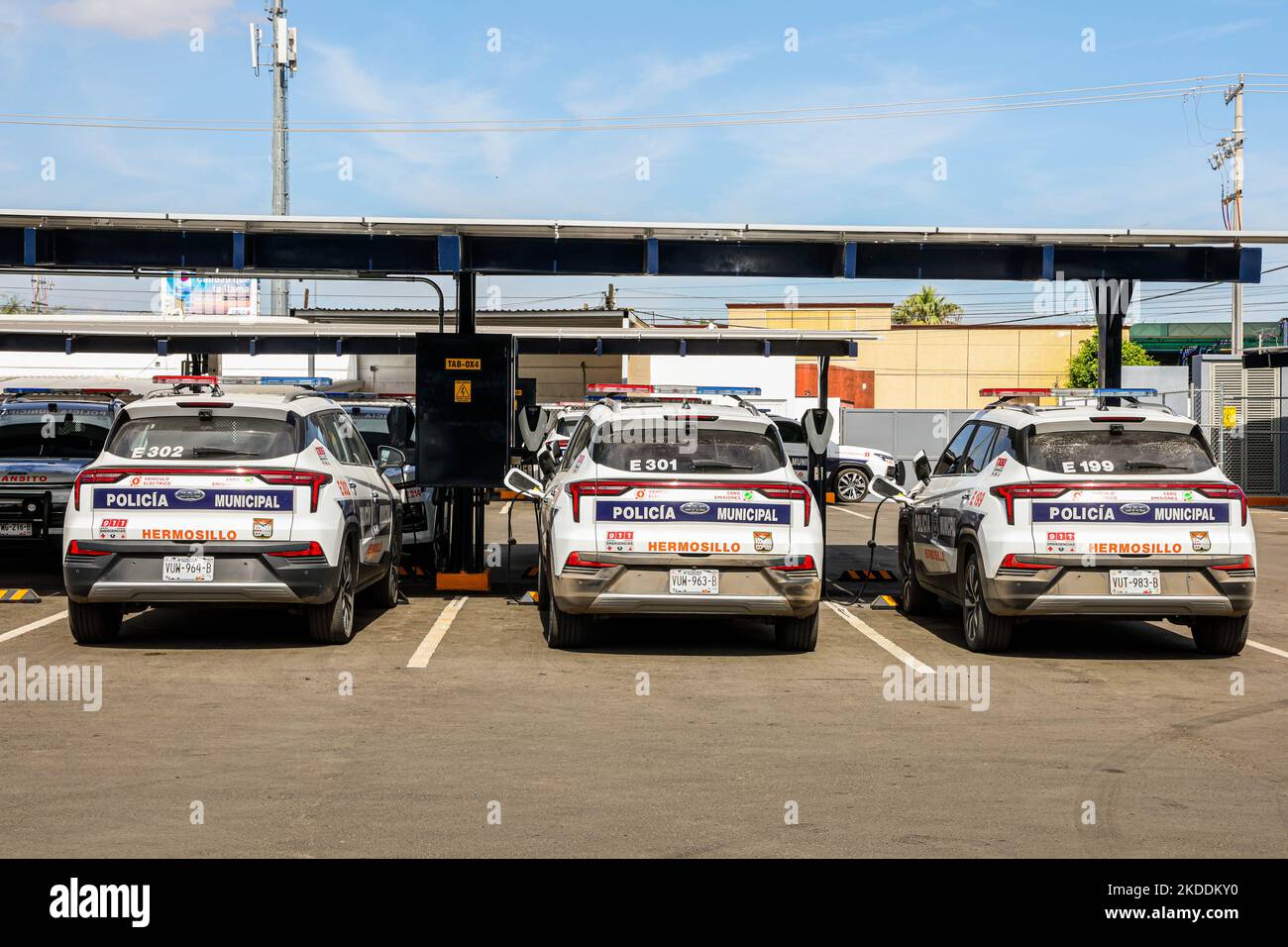 Electric patrols in the yard of the municipal police of Hermosillo ...
