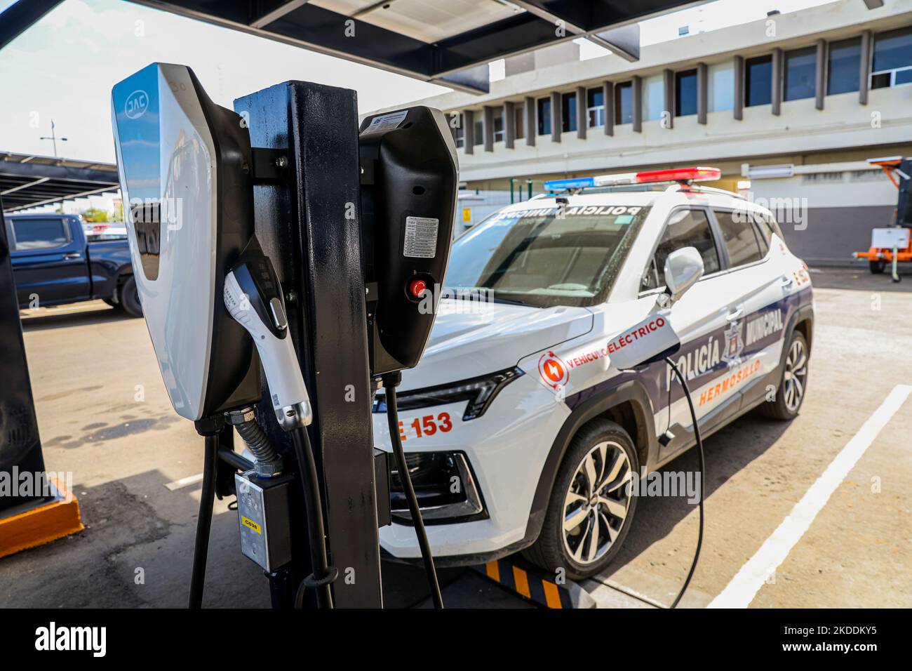 Electric patrols in the yard of the municipal police of Hermosillo ...