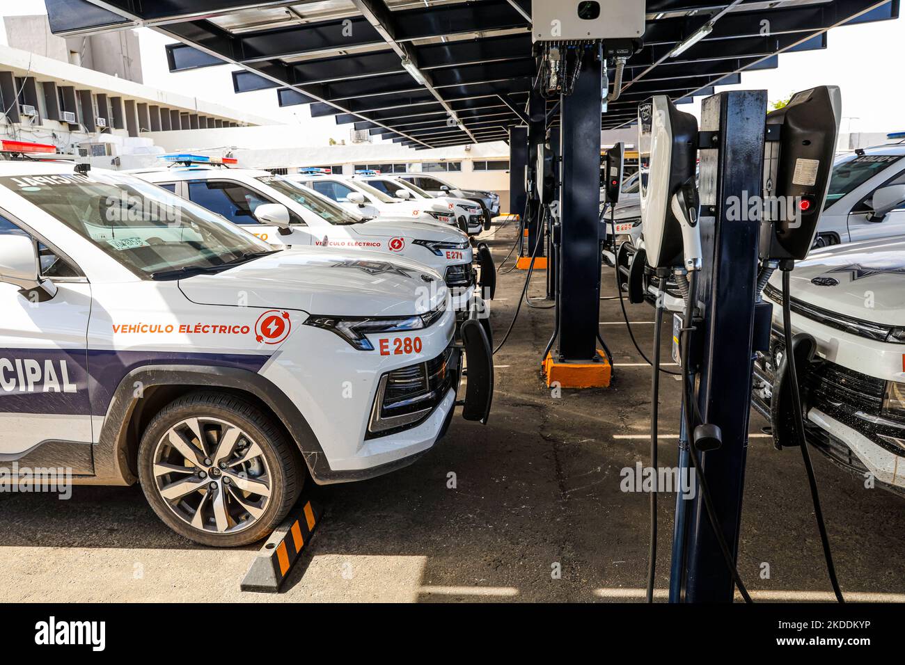 Electric patrols in the yard of the municipal police of Hermosillo ...