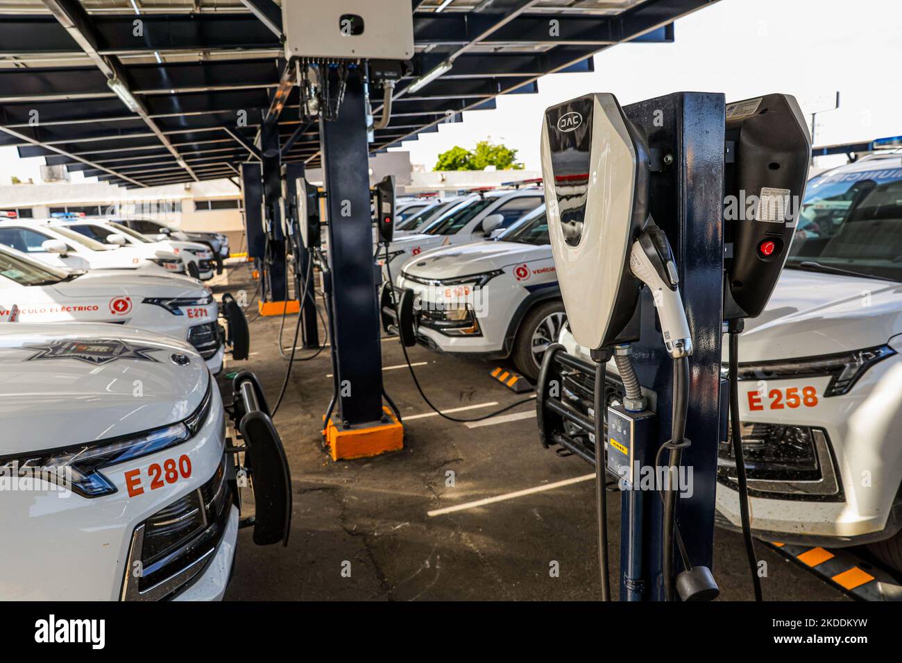 Electric patrols in the yard of the municipal police of Hermosillo ...