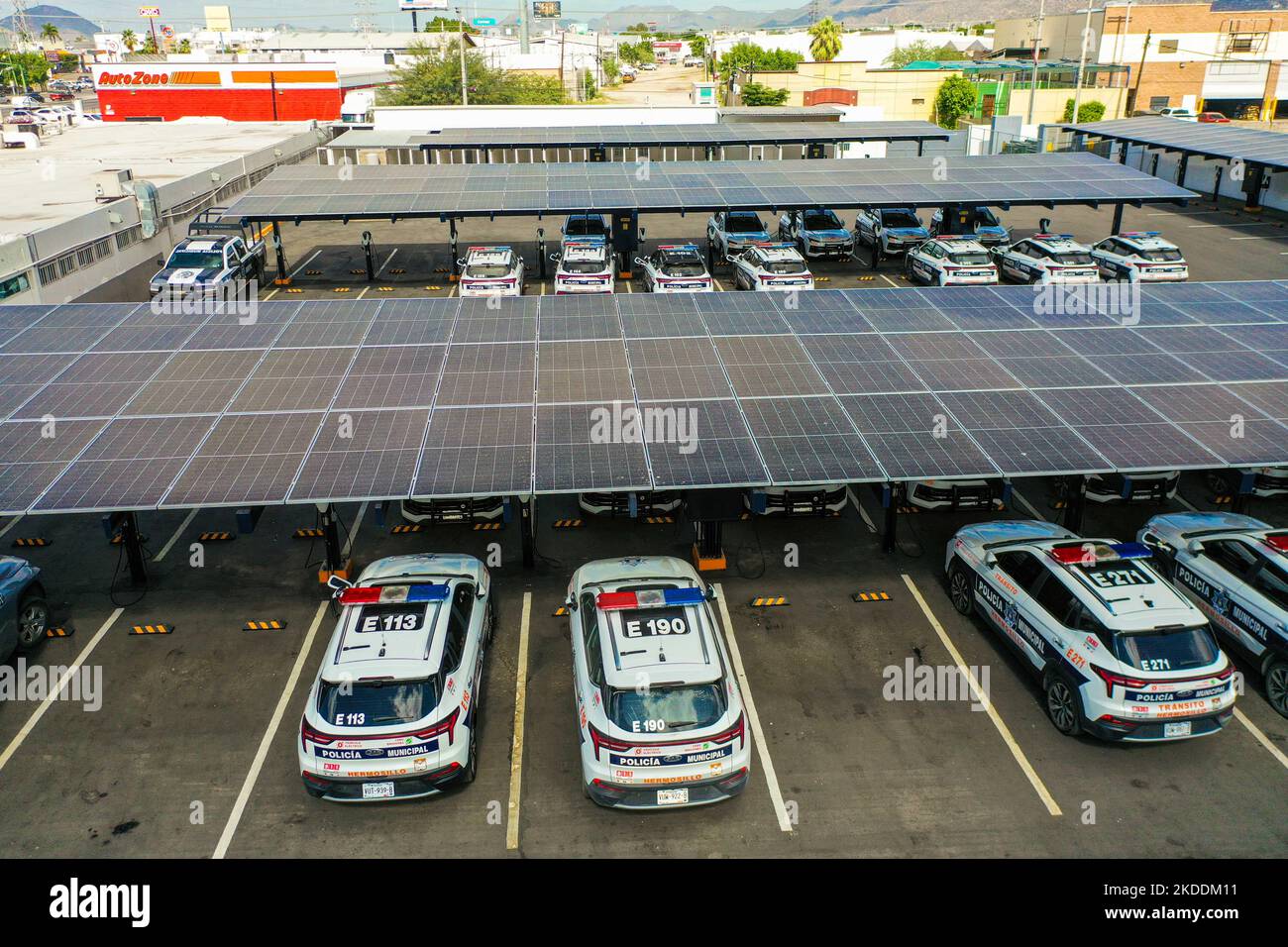 Electric patrols in the yard of the municipal police of Hermosillo ...