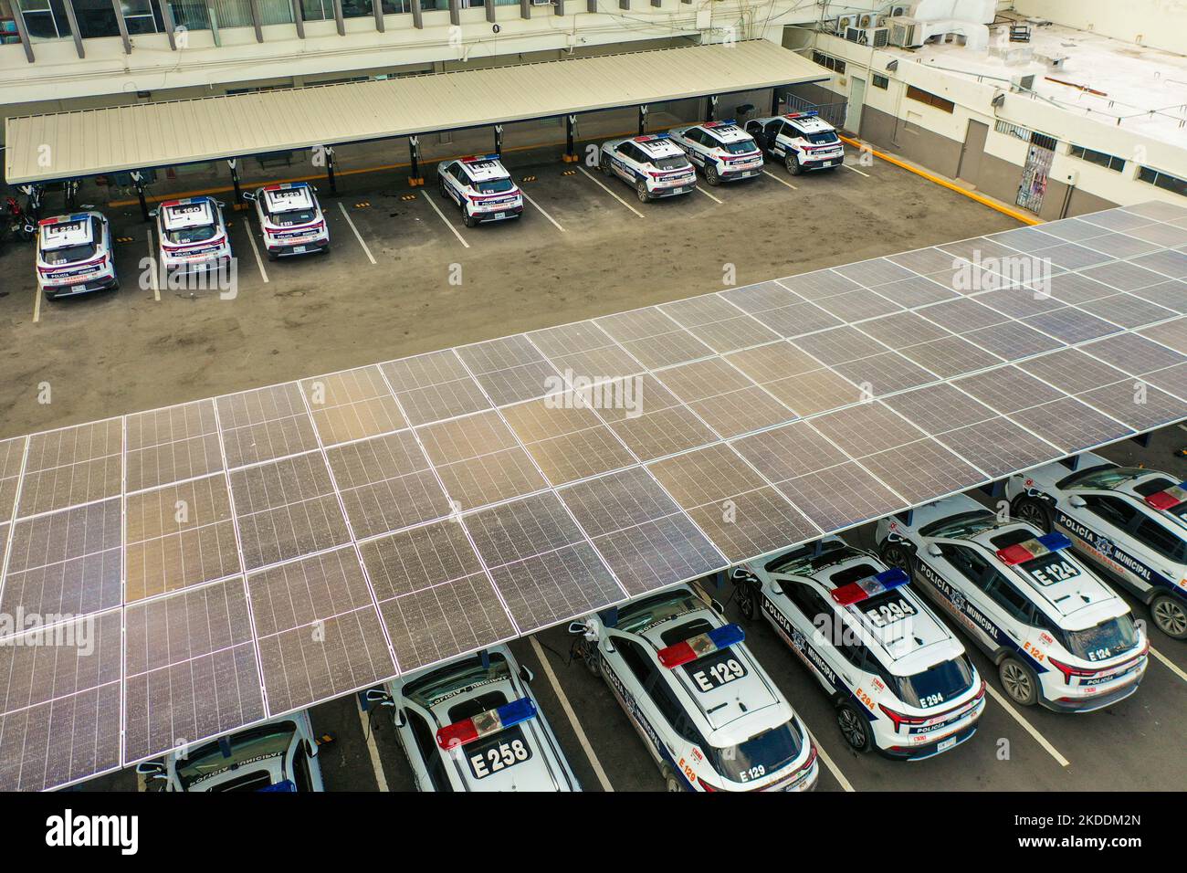 Electric patrols in the yard of the municipal police of Hermosillo ...