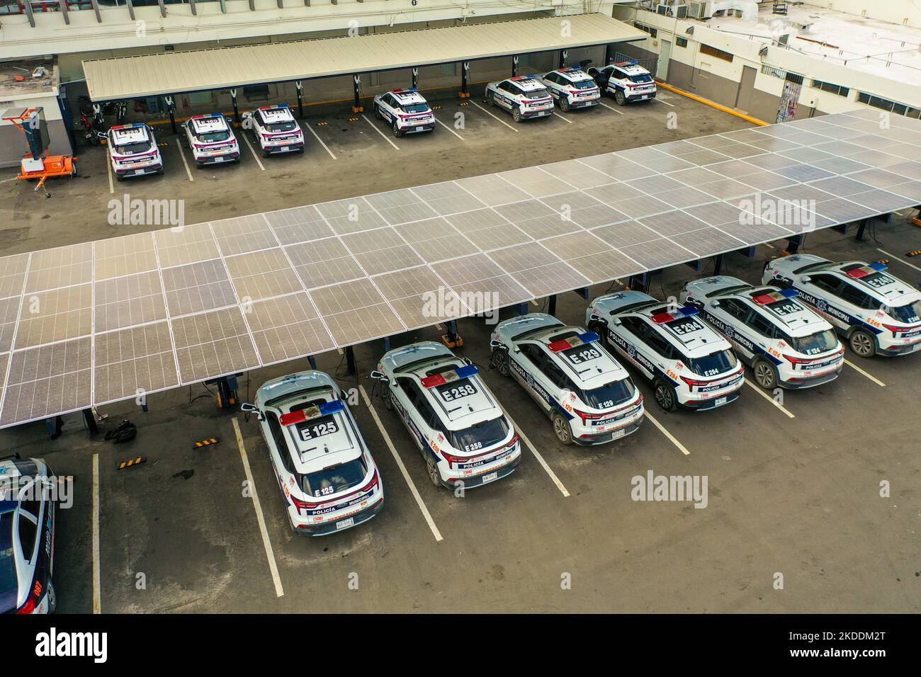Electric patrols in the yard of the municipal police of Hermosillo ...