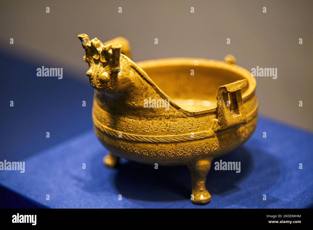 Exquisite Bronze Artifacts from Bashu and Sichuan Regions in Ancient ...