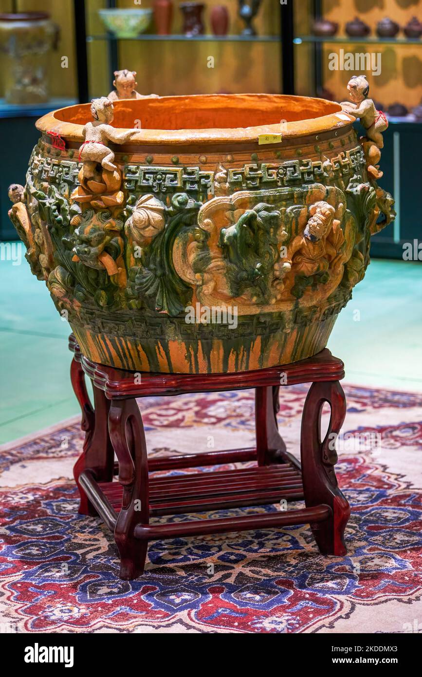 Indoor beautiful clay pot water tank close-up Stock Photo - Alamy