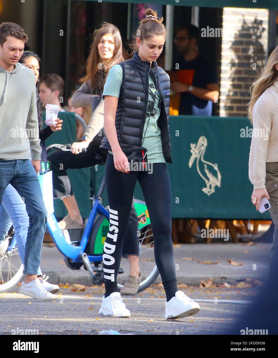 Model Taylor Hill walking early in the morining on Sixth Avenue in Soho ...