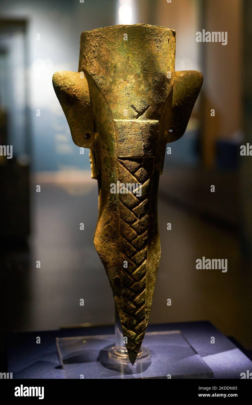 Bronze Mask Relics of Ancient Chinese Bashu and Sichuan Culture ...