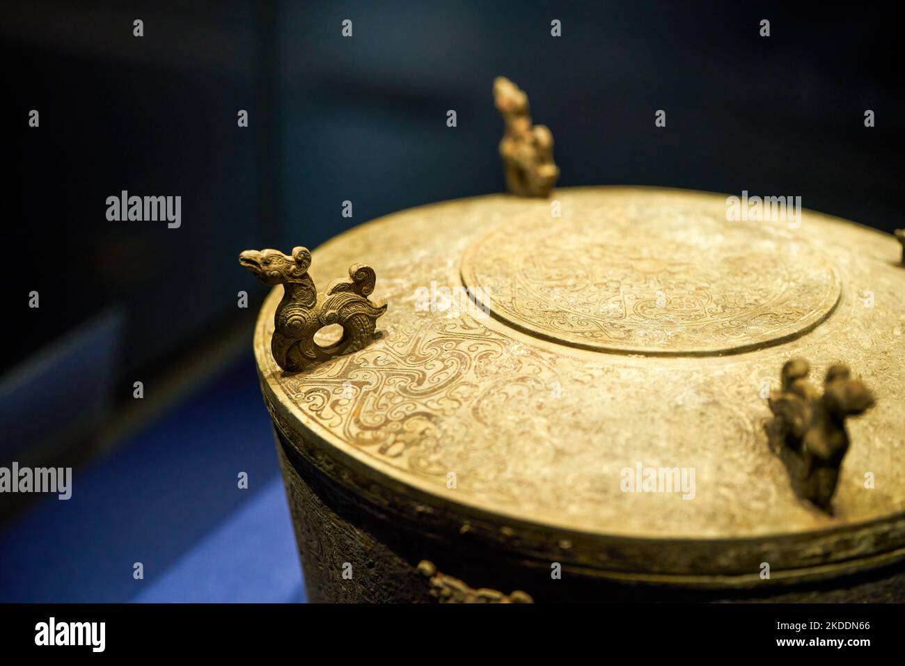 Bronze vessel cultural relics of Bashu and Sichuan culture in ancient ...