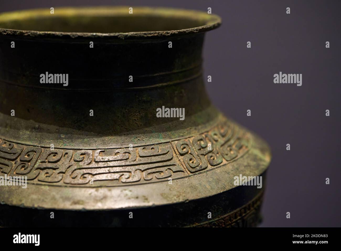 Bronze vessel cultural relics of Bashu and Sichuan culture in ancient ...