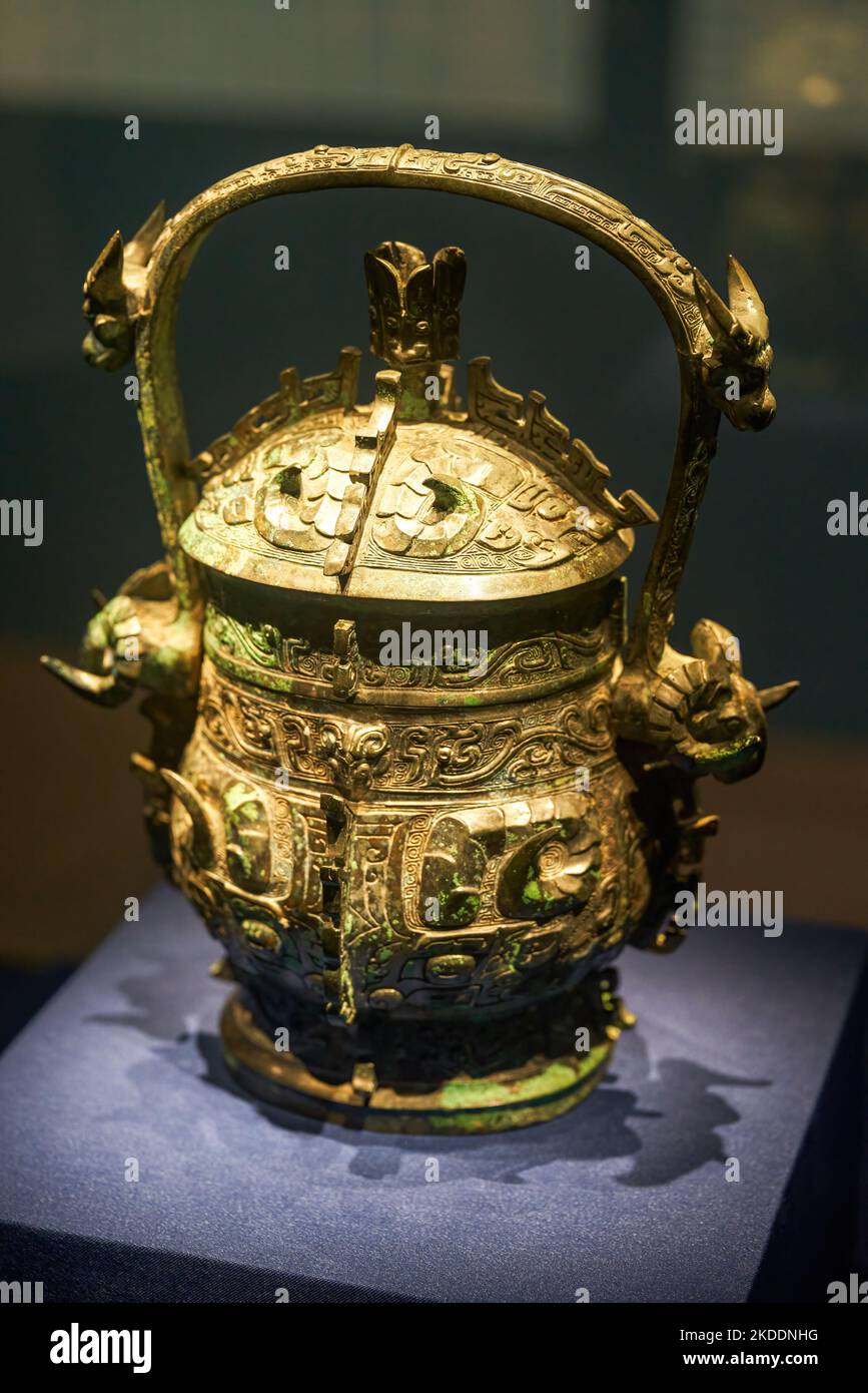 Bronze vessel cultural relics of Bashu and Sichuan culture in ancient ...