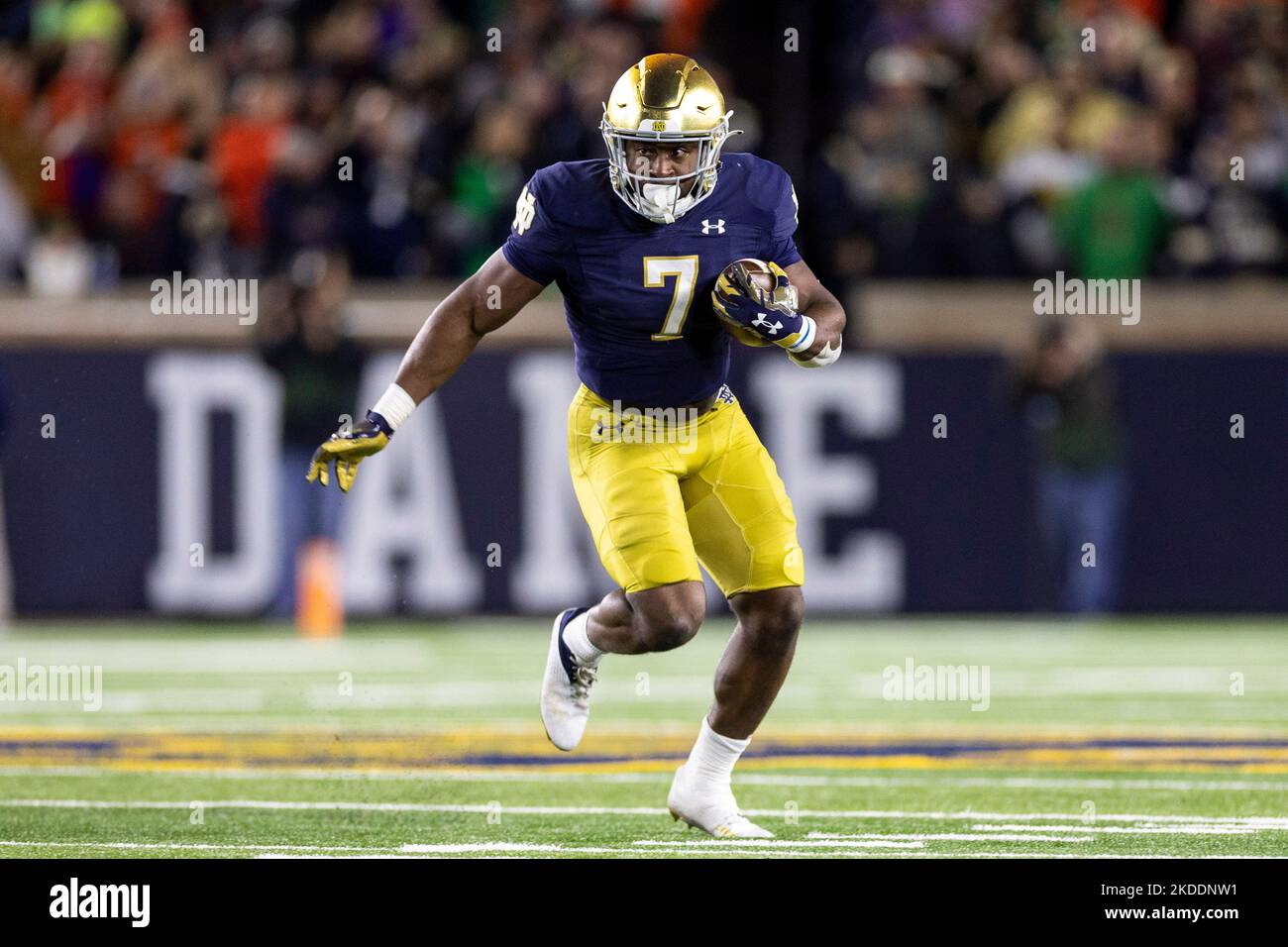 November 05, 2022: Notre Dame running back Audric Estime (7) runs with the ball for yardage ...