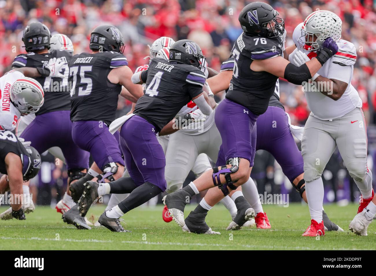 Evanston, Illinois, USA. 5th Nov, 2022. Northwestern Wildcats running ...