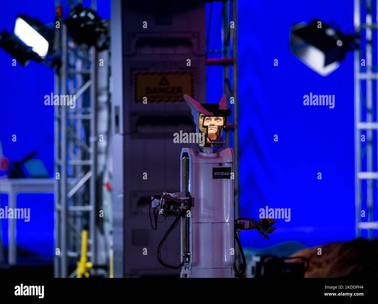 Long Beach, California, USA. 05th Nov, 2022. The robot from Dragon Tree ...