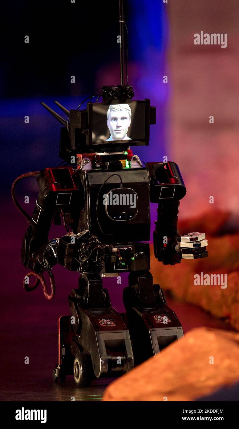 Long Beach, California, USA. 05th Nov, 2022. The robot built by Avatar ...