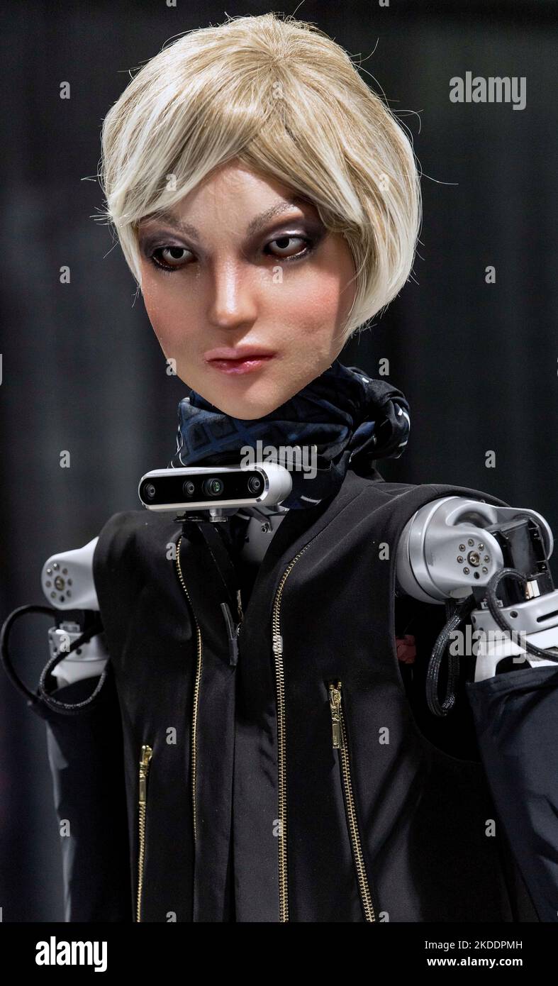 Long Beach, California, USA. 04th Nov, 2022. XOXE, a non-competing ...