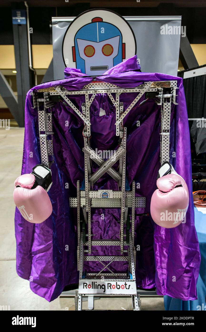 Long Beach, California, USA. 04th Nov, 2022. A non-competing robot ...