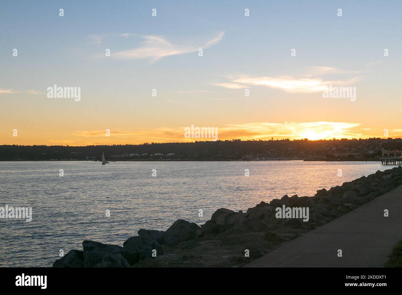 Sunset november 5 2022 hi-res stock photography and images - Alamy