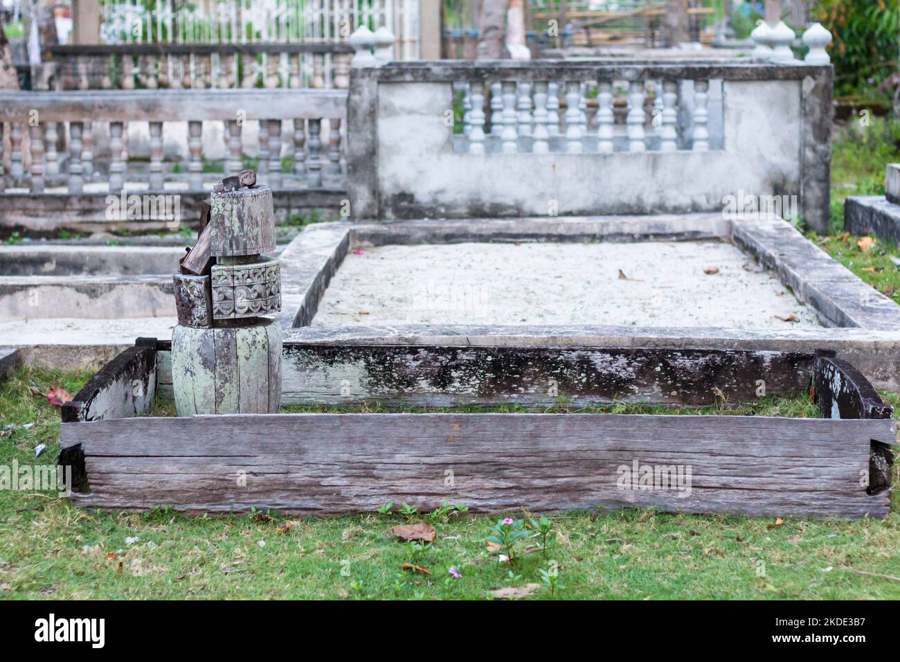 Badjao grave sites with 'sunduk' in Mindanao, Philippines Stock Photo ...