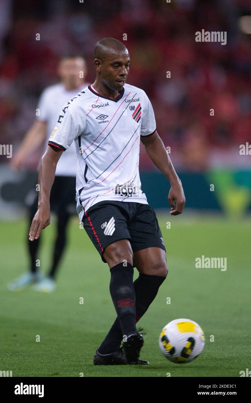 5th November 2022; stádio Beira-Rio, Porto Alegre, Brazil. Fernandinho ...