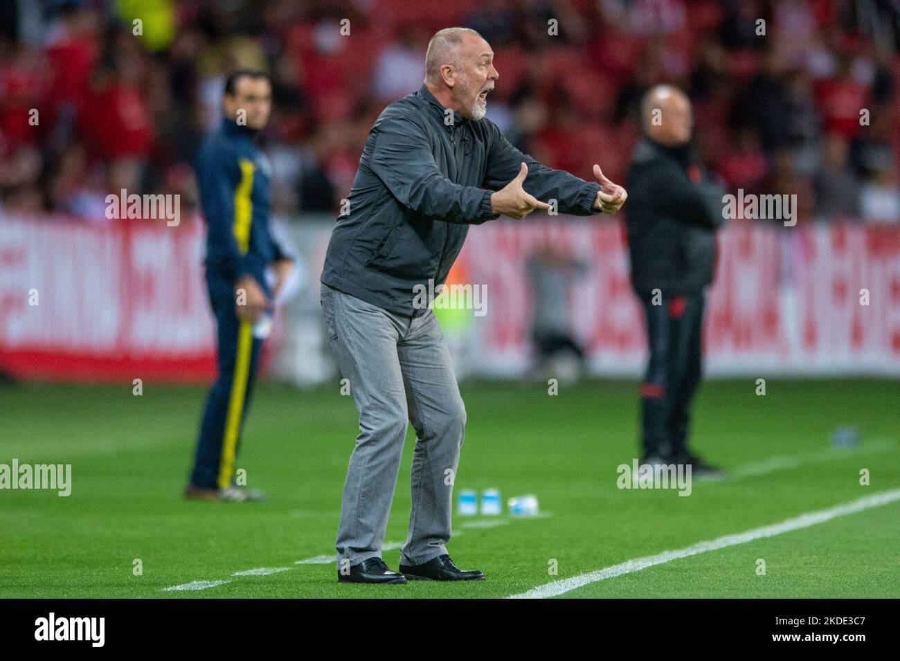5th November 2022; stádio Beira-Rio, Porto Alegre, Brazil. Coah Mano ...