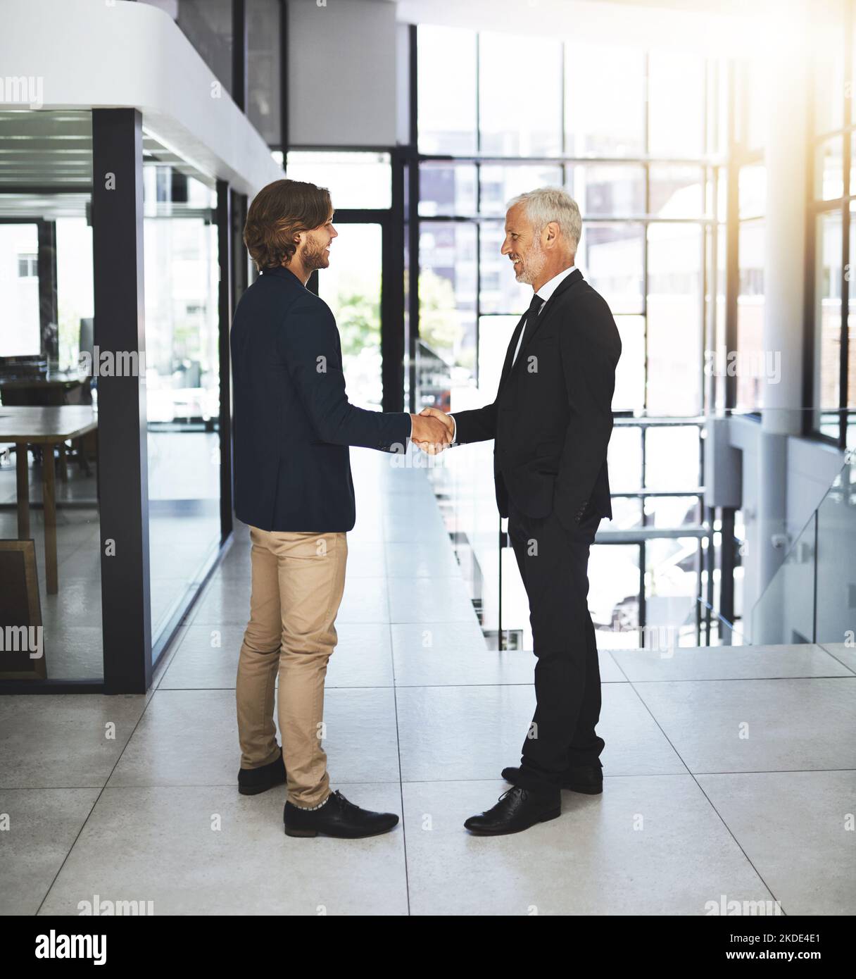 Coworker negotiation hi-res stock photography and images - Alamy