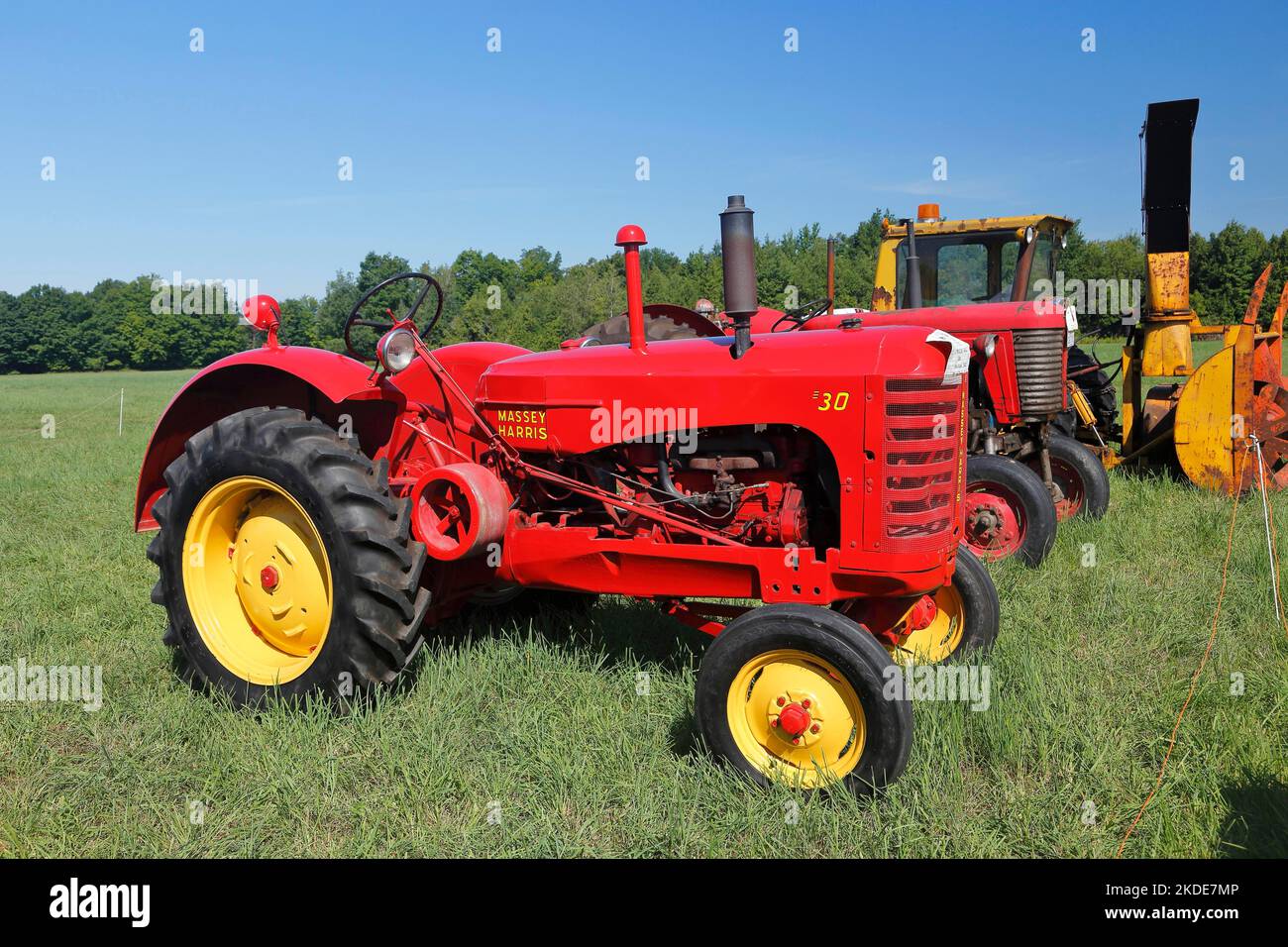 Vintage farm trucks, farm event, Hinchinbrook, Province of Quebec ...