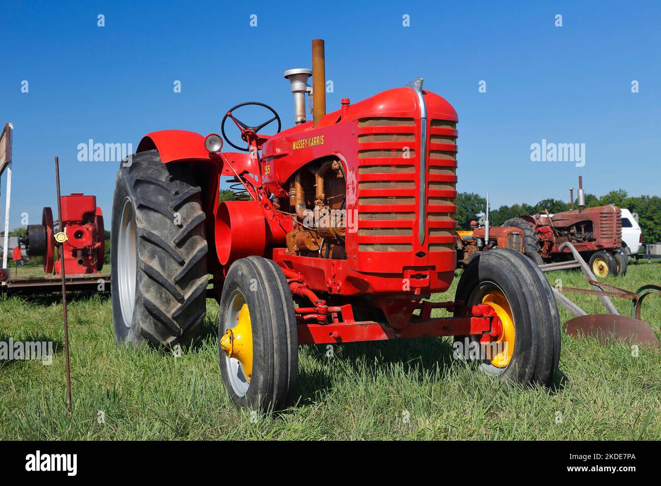 Vintage farm trucks, farm event, Hinchinbrook, Province of Quebec ...