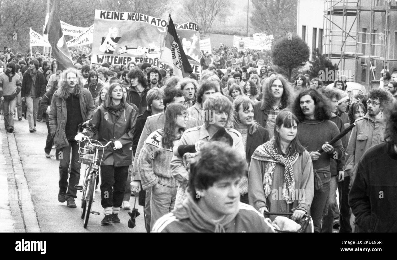 Easter action of the peace movement against nuclear missiles in the ...