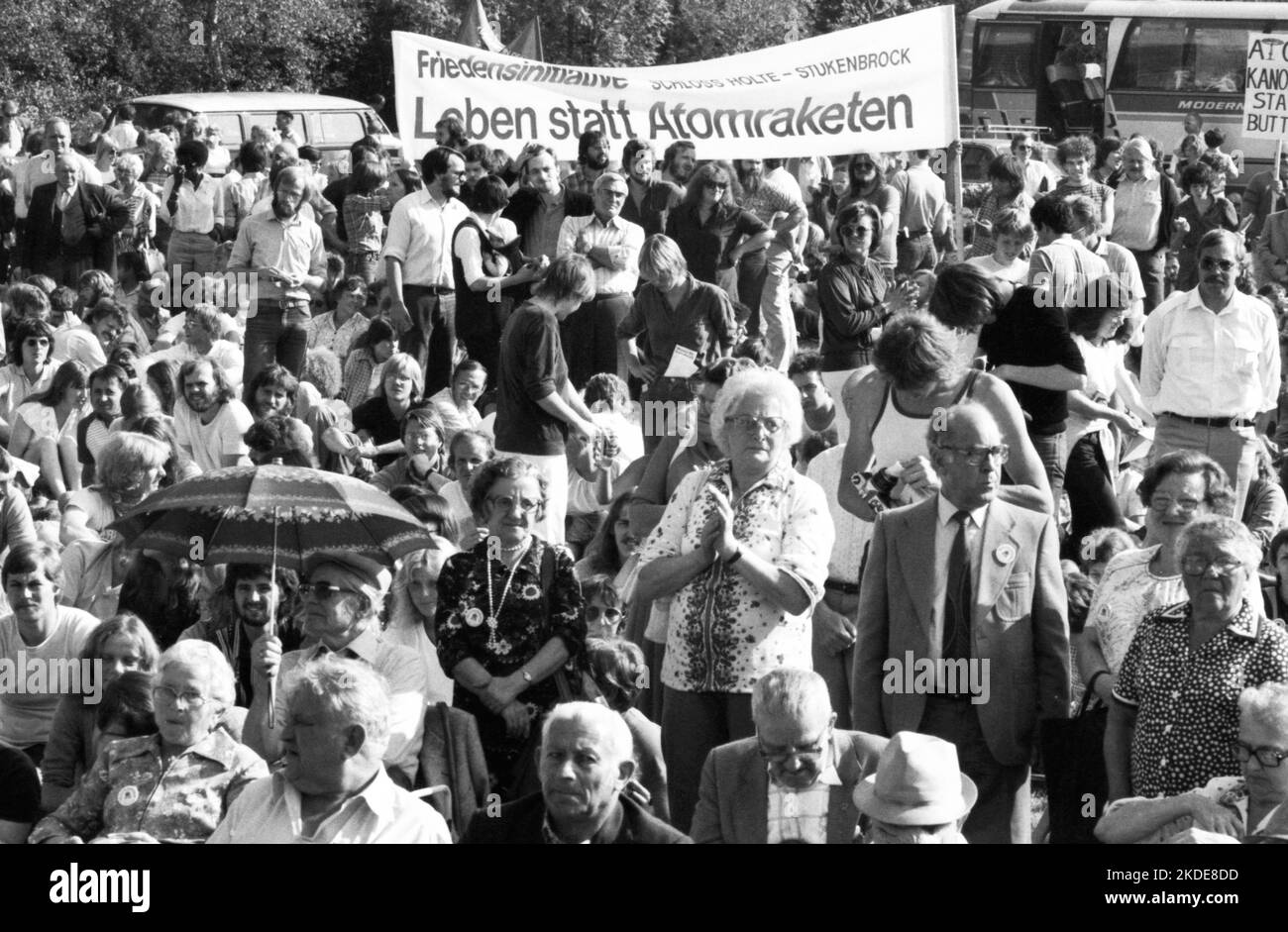 Flowers for Stukenbrock is the annual event to commemorate the murder ...