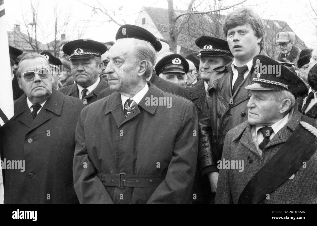 The funeral of Hans-Ullrich Rudel, the only Knight's Cross winner with ...
